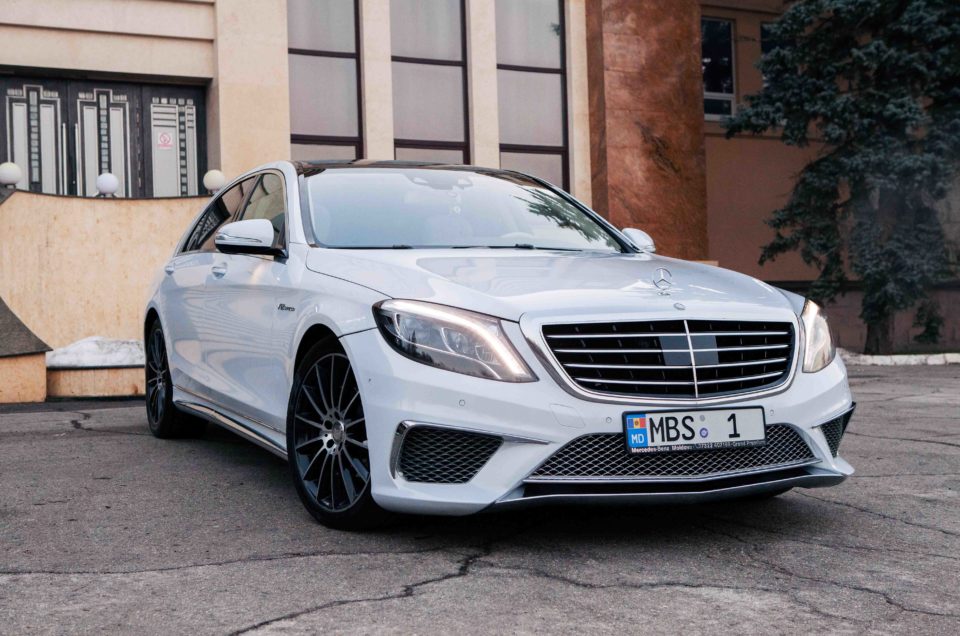S Class W222 white AMG S65 - Rent Mercedes Moldova